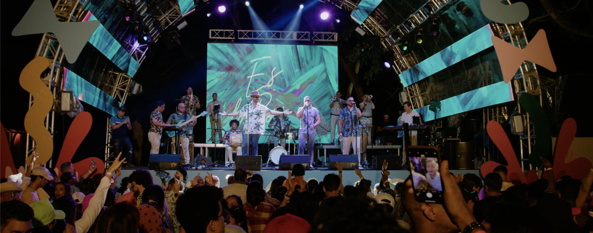 La Banda llena de Merengue el Bocao Food Fest - MinayaPR